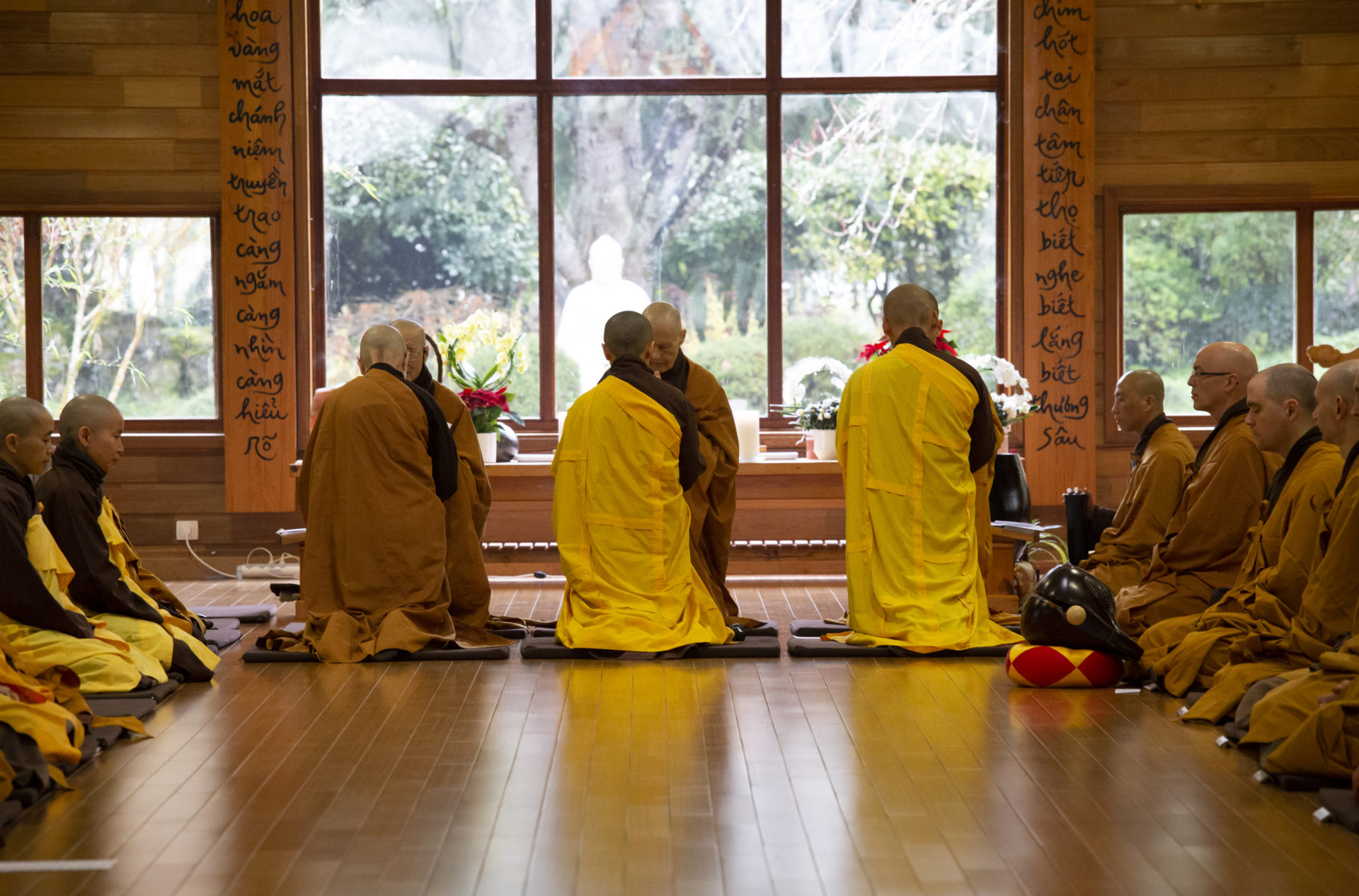 Photos / Closing The Rains Retreat Ceremony | Plum Village